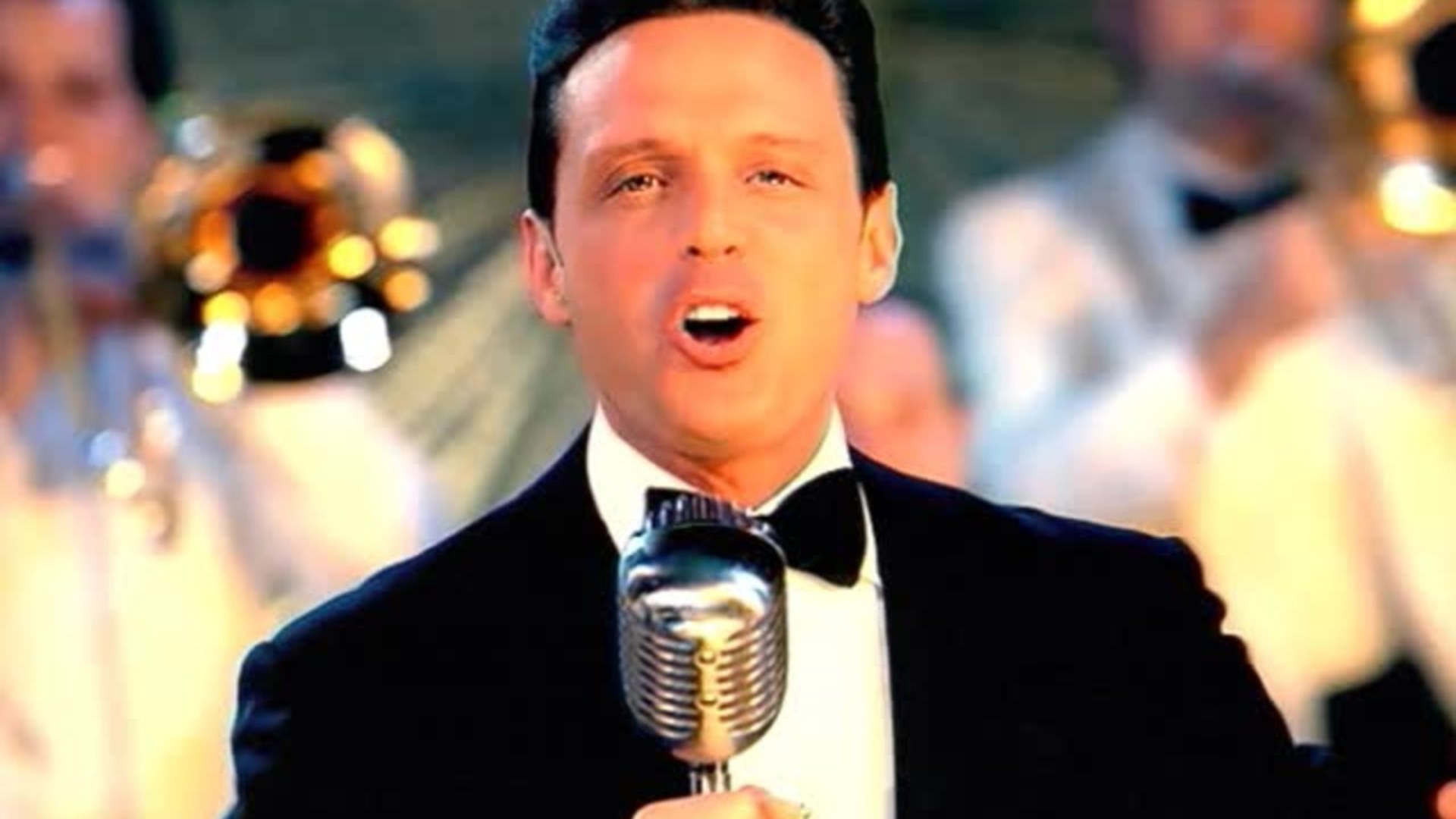 Aterrador trasfondo de la canción "Santa Claus llegó a la ciudad"