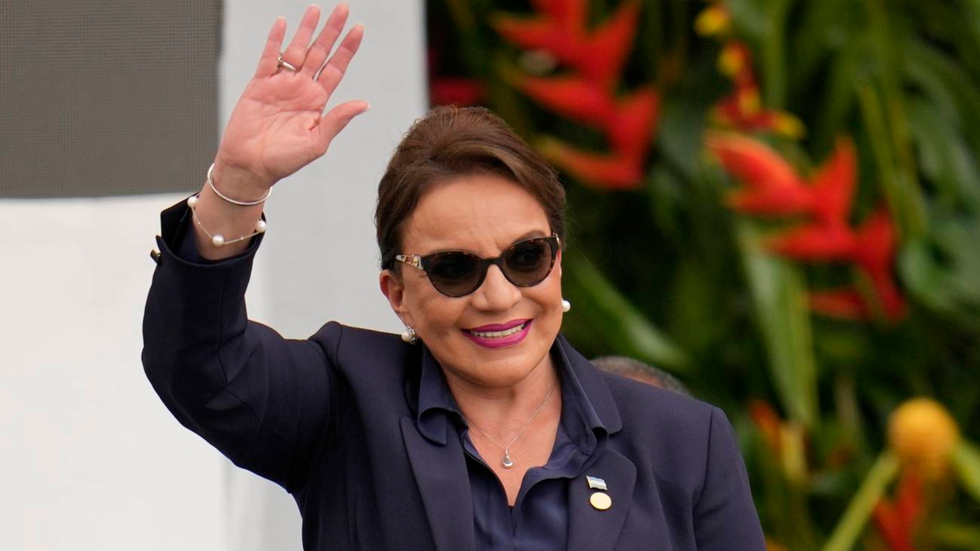 Xiomara Castro se ubica entre los 10 líderes mundiales con mejor valoración